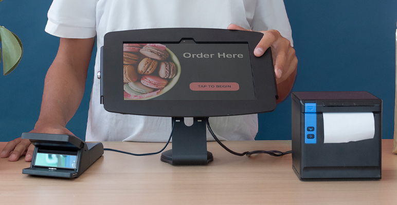 VESA Multi-Port Hub - PlusHub